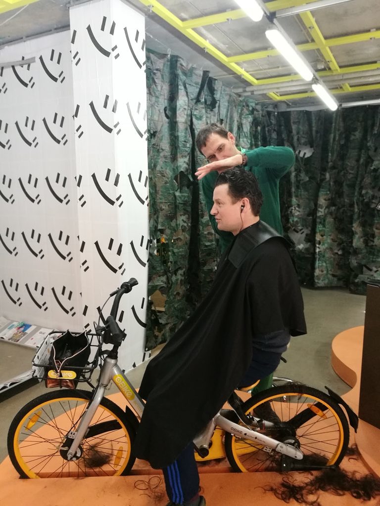 Capitalist Artist Scum – MaMA